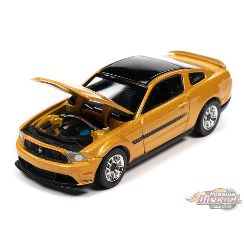 Ford Mustang GT/CS 2012 en jaune Blaze Tricoat avec bandes latérales ...