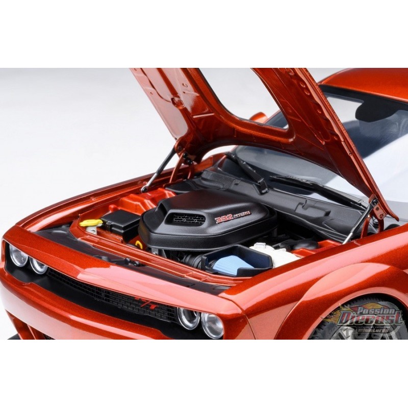 DODGE CHALLENGER R/T SCAT PACK WIDEBODY 2022 (SINAMON STICK) - Autoart ...