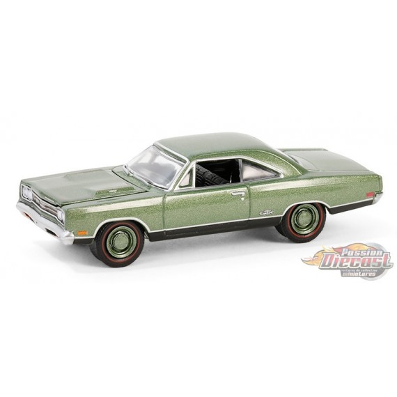 1969 Plymouth HEMI GTX in F8 Ivy Green - Barrett-Jackson 'Scottsdale ...